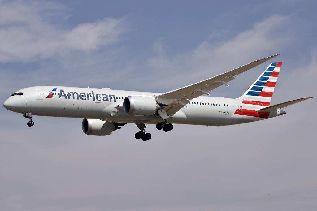 N841AN - American Airlines (787-9 Dreamliner) - PlaneLogger