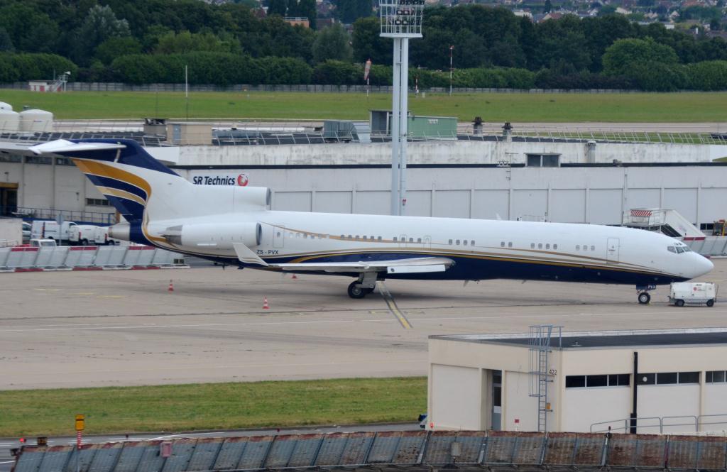 ZS-PVX - PL Logistics Corporation (Pty) Ltd (727-2N6(WL)) - PlaneLogger