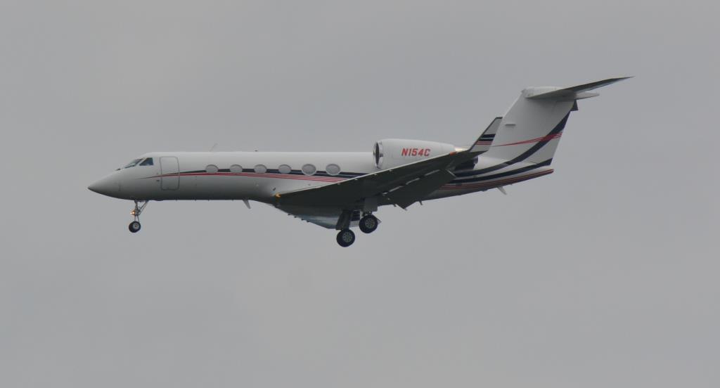 Sighting of N154C - Corporate Air LLC (Gulfstream IV-) at IAD - PlaneLogger
