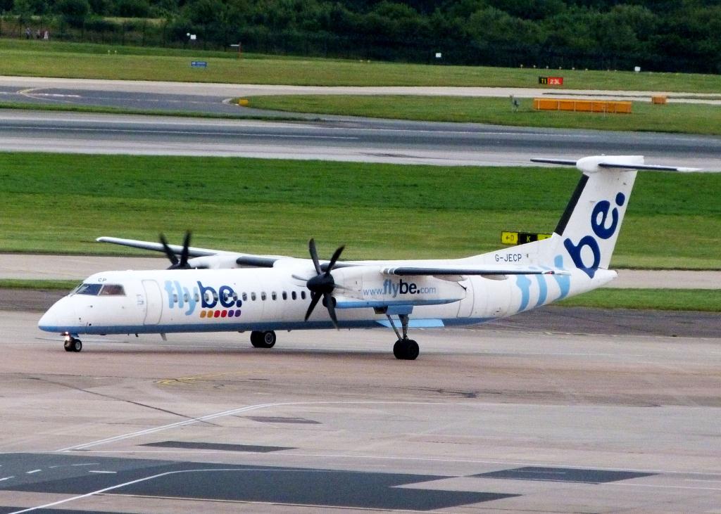 G-JECP - Flybe (DHC-8-402Q) - PlaneLogger